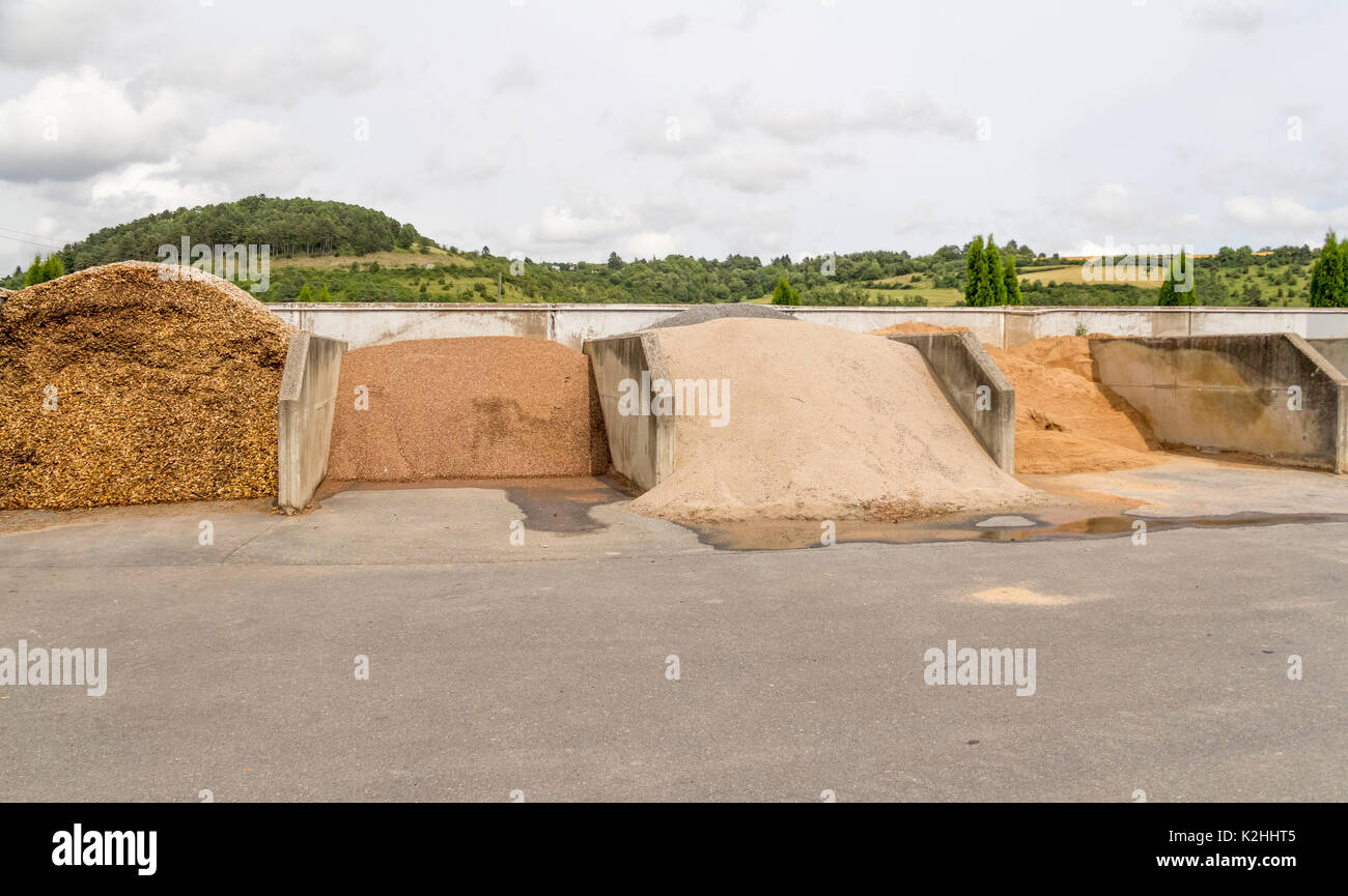 outdoor shot showing various stored building materials Stock Photo - Alamy