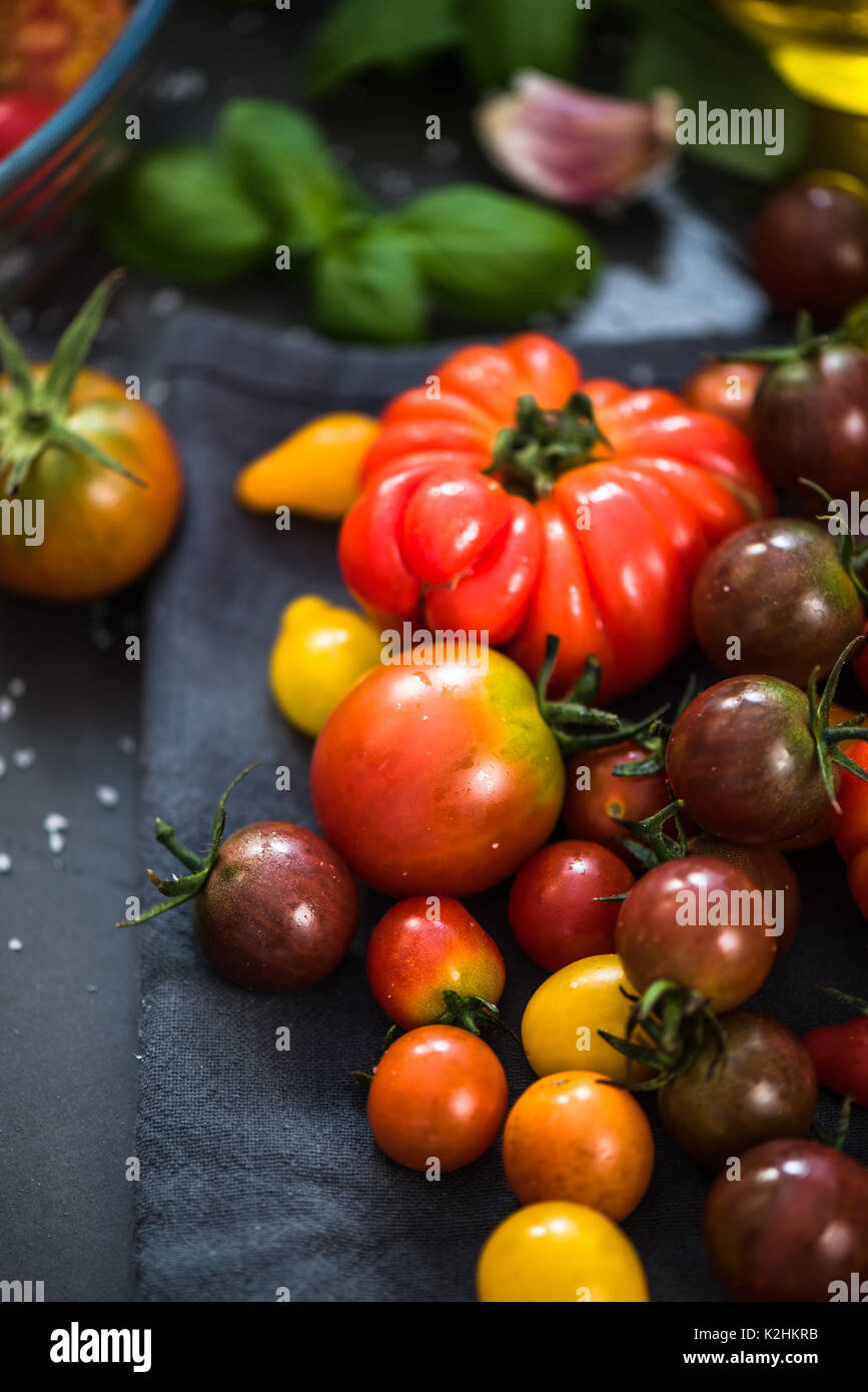Variety of farm fresh colorful vibrant tamatoes Stock Photo - Alamy