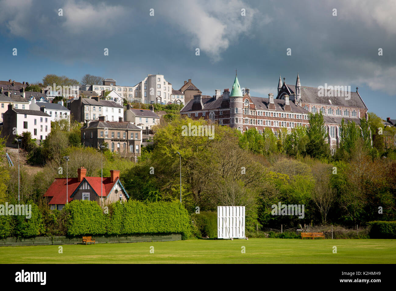Parish buildings hi-res stock photography and images - Alamy