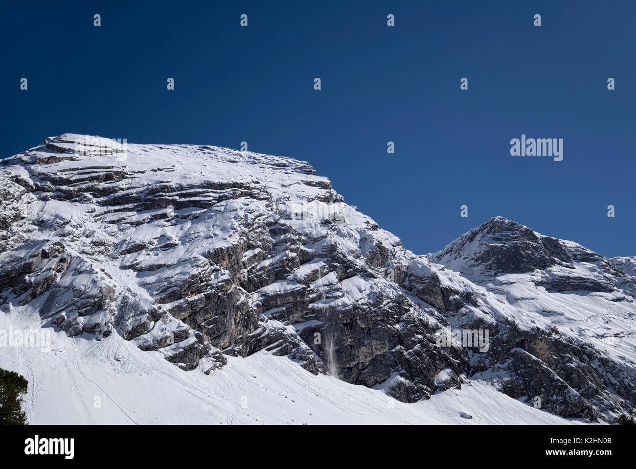 Rock avalanche hi-res stock photography and images - Alamy