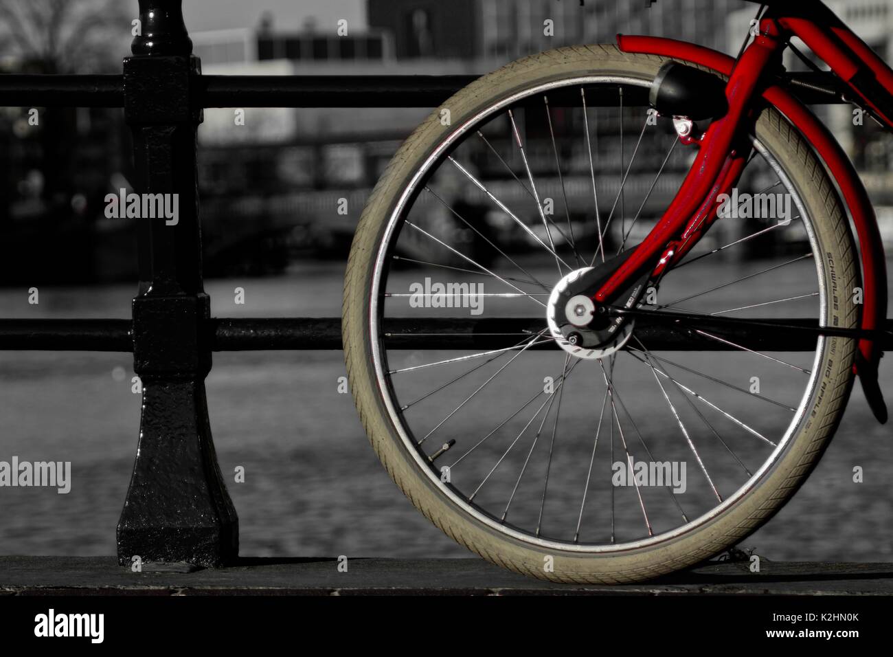 Red cycle hi-res stock photography and images - Alamy