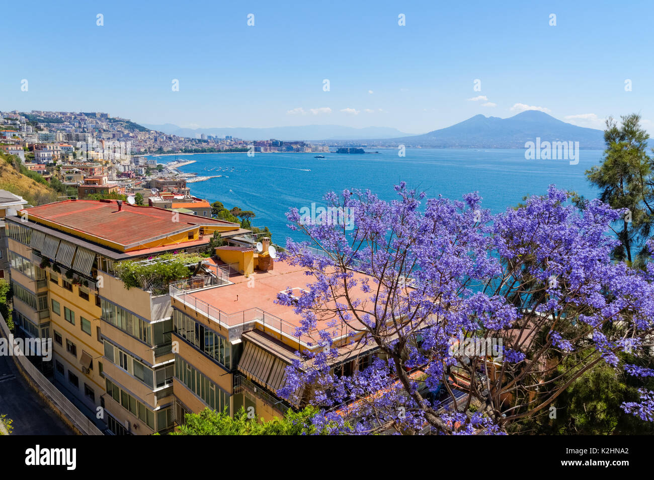 Naples skyline hi-res stock photography and images - Alamy