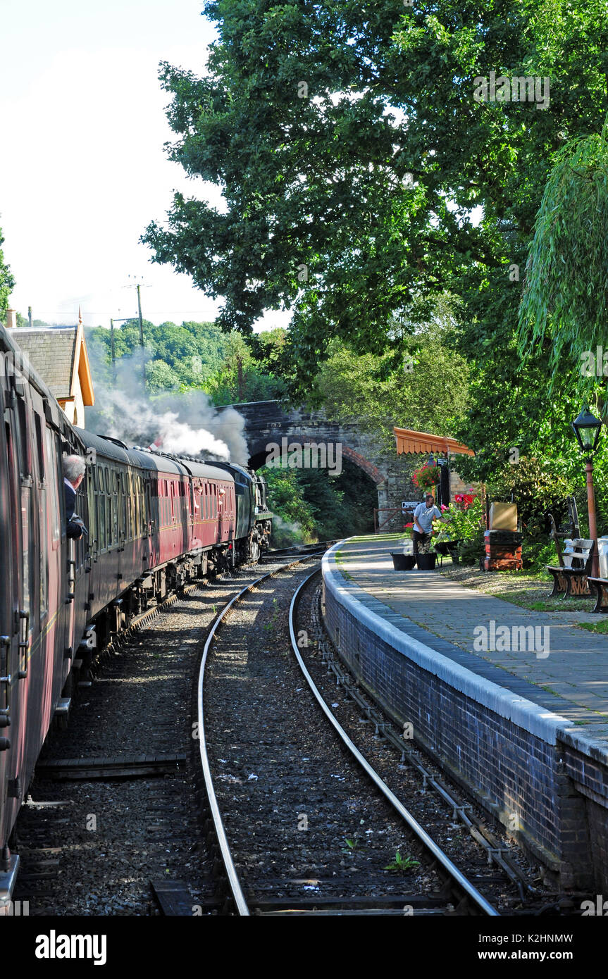 Preserved railway carriage hi-res stock photography and images - Alamy