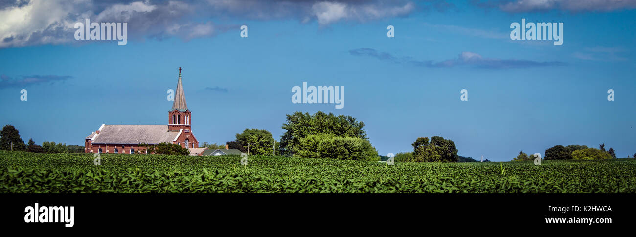 A church stands out on the Wisconsin countryside Stock Photo - Alamy