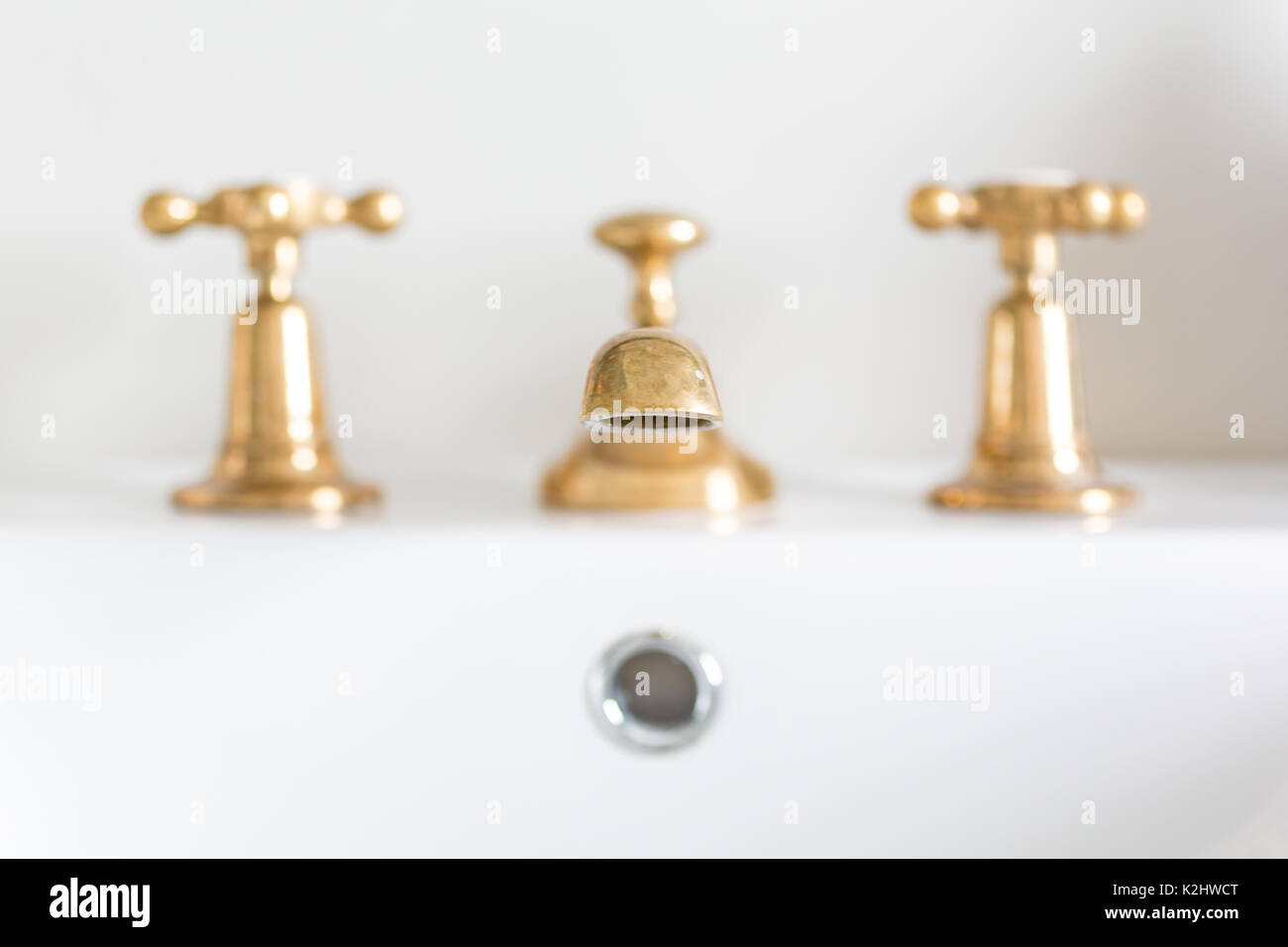 Brass taps hi-res stock photography and images - Alamy