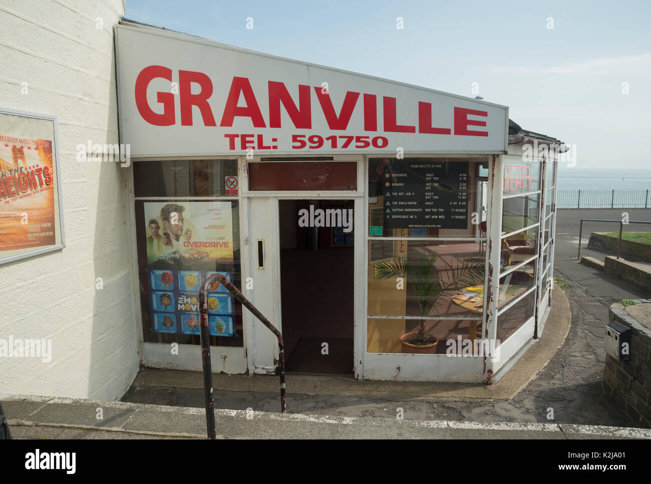 Rundown cinema hi-res stock photography and images - Alamy