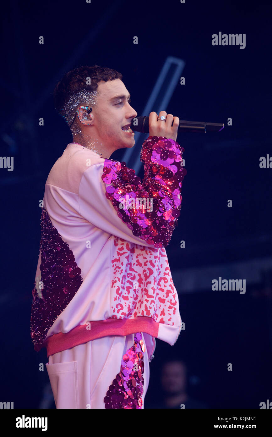 Alexander singer hi-res stock photography and images - Alamy