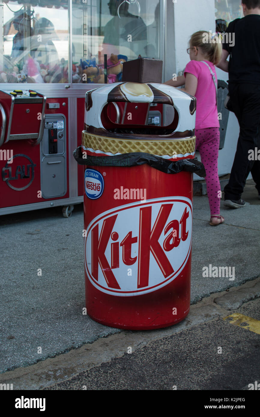 Kitkat bin hi-res stock photography and images - Alamy