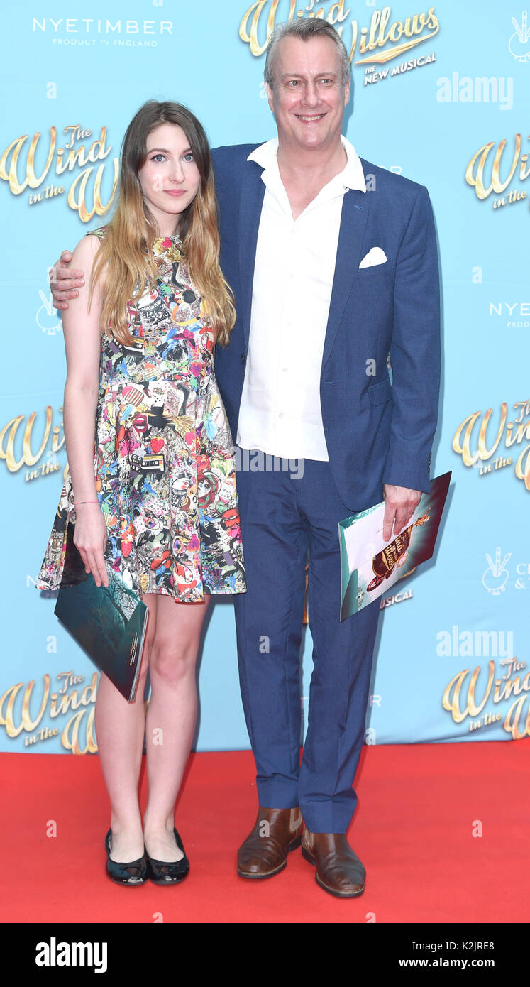 Stephen tompkinson hi-res stock photography and images - Alamy