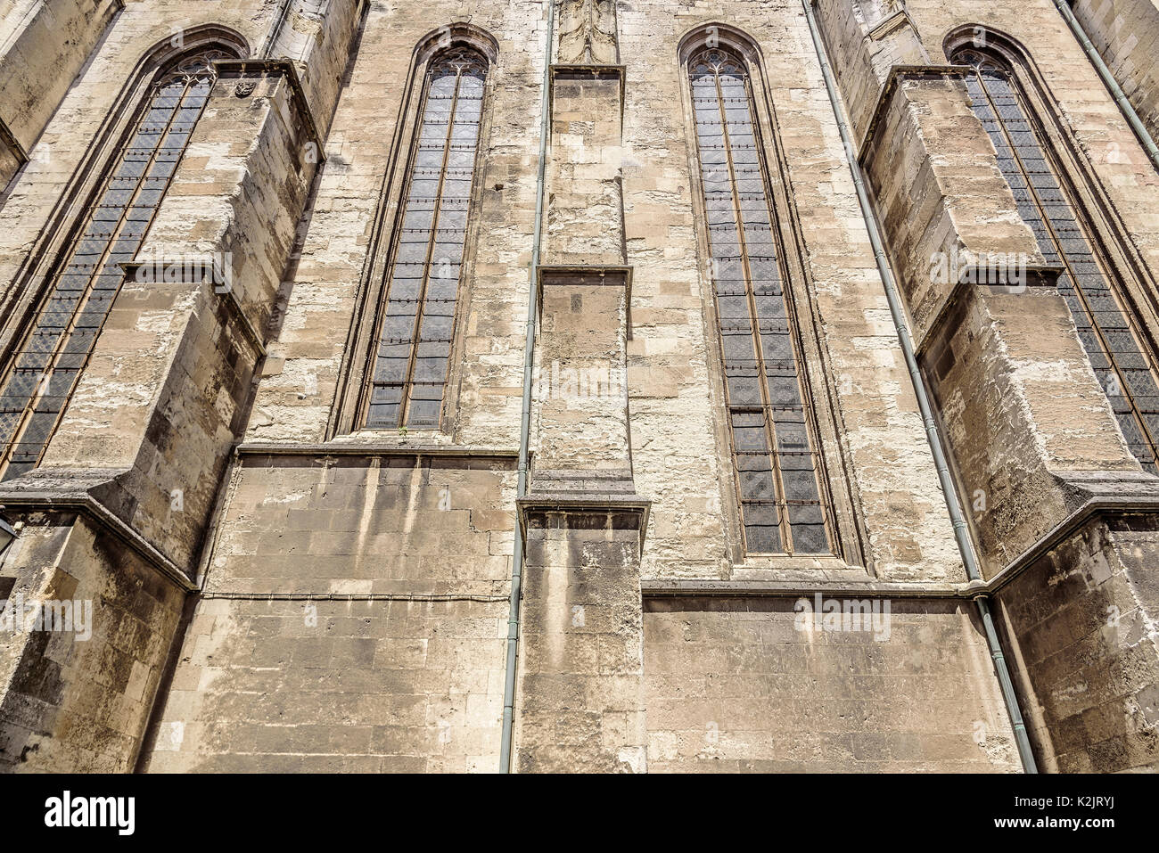 Zagreb cathedral. Side walls with high stained glass windows Stock ...