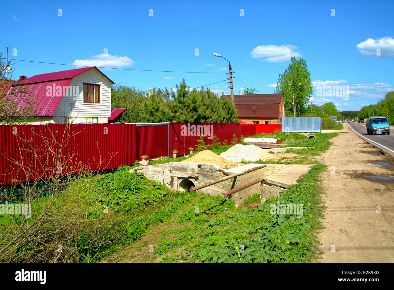 Empty highway small town hi-res stock photography and images - Alamy