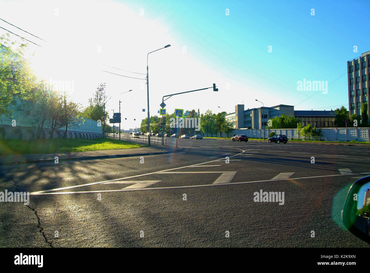 Intersection streetscape hi-res stock photography and images - Alamy