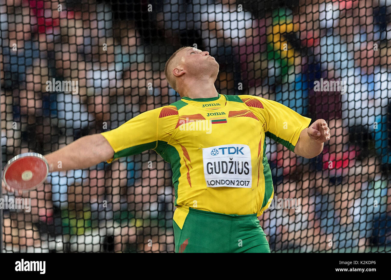 Diskuswurf hi-res stock photography and images - Alamy