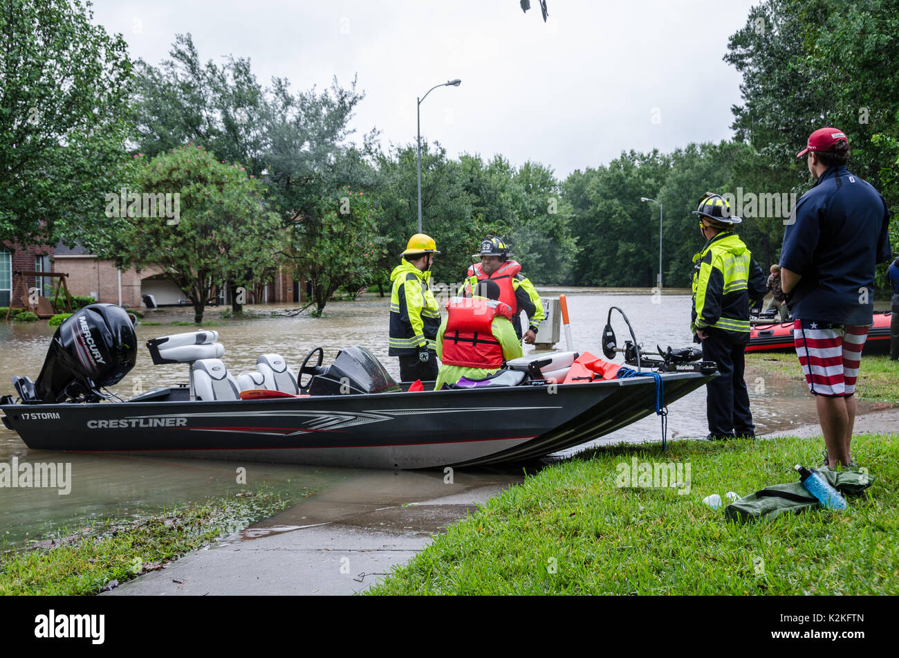 Flood rescue boat hi-res stock photography and images - Alamy