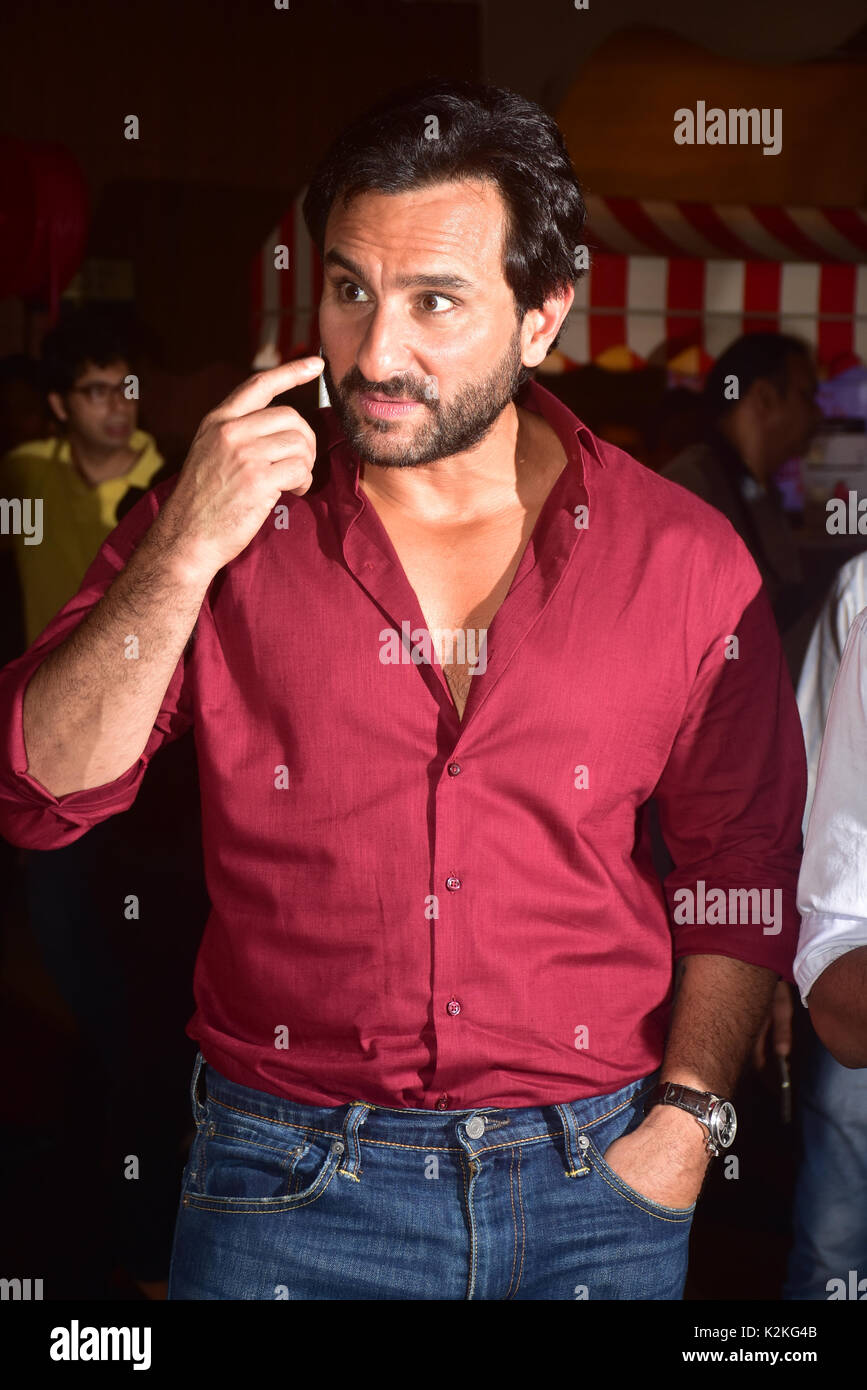 Mumbai, India. 30 August, 2017. Indian film actor Saif ali Khan pose ...