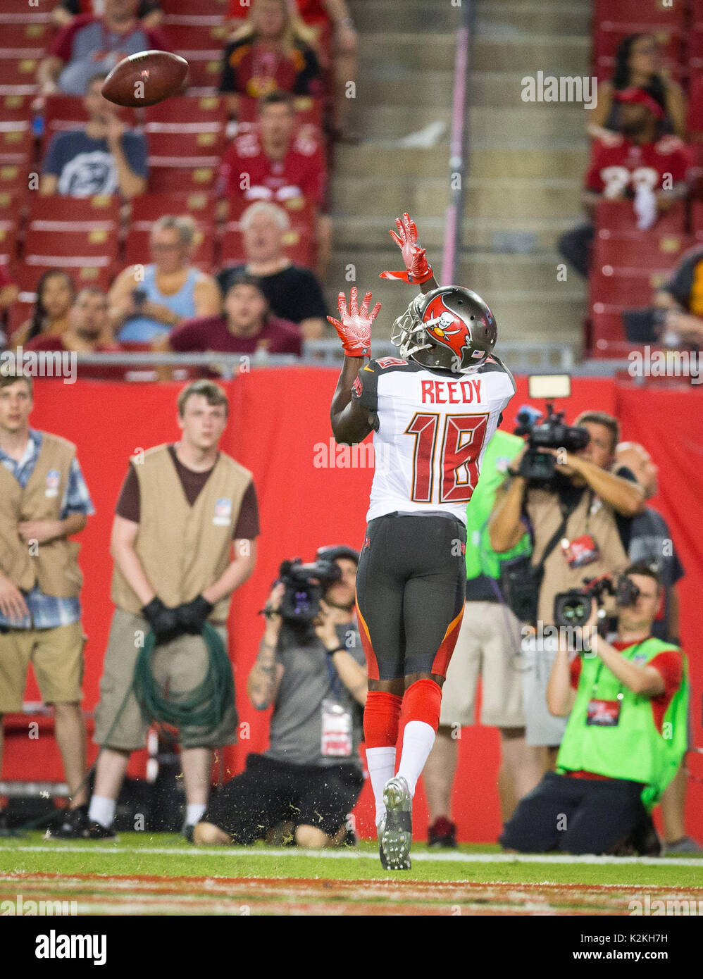 Elliott bernard hi-res stock photography and images - Alamy