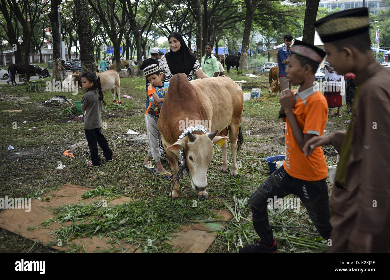 Rohingya kids hi-res stock photography and images - Alamy