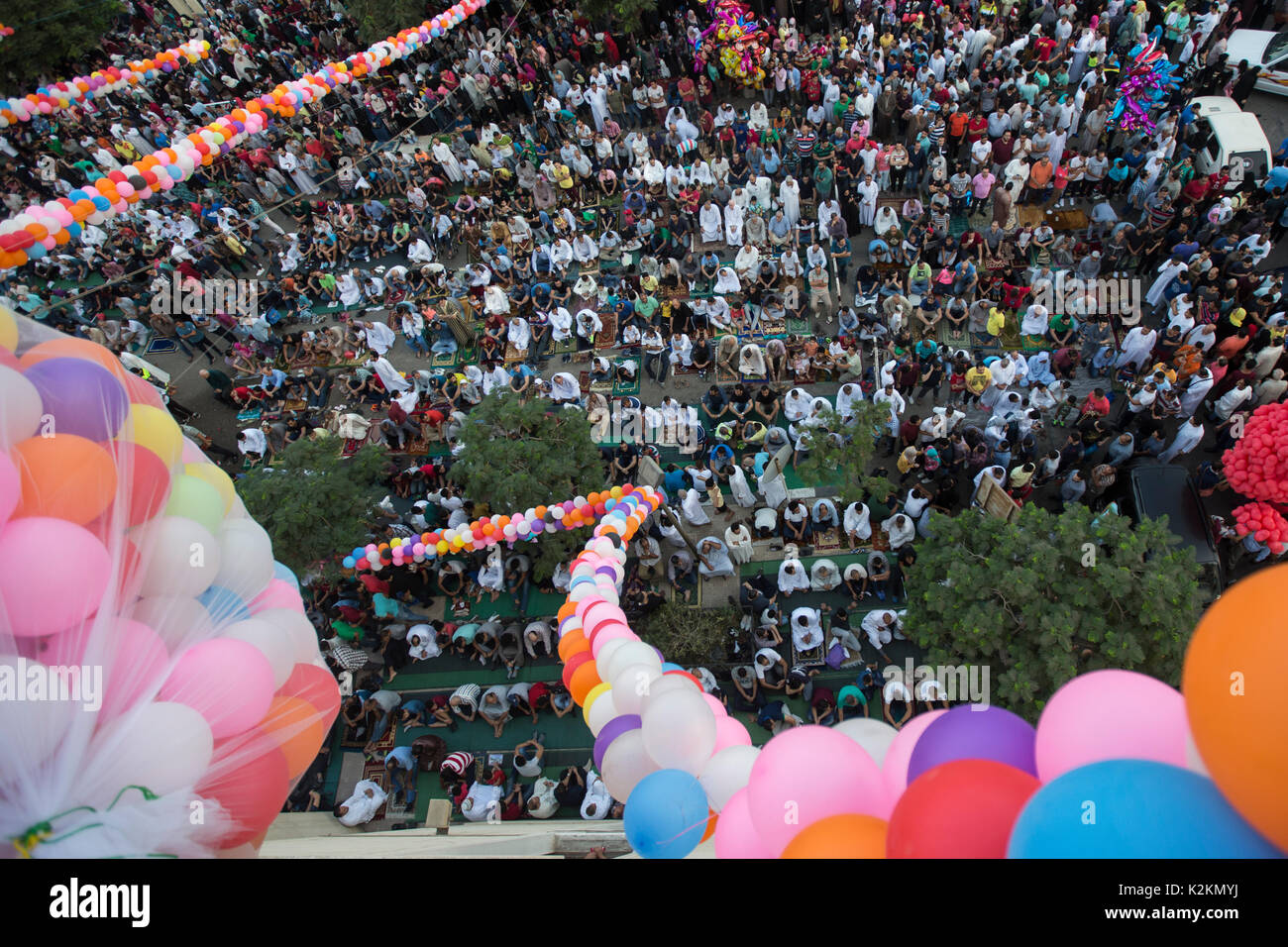 Cairo, Egypt. 01st Sep, 2017. Egyptian Mulsims attend Eid al-Adha ...
