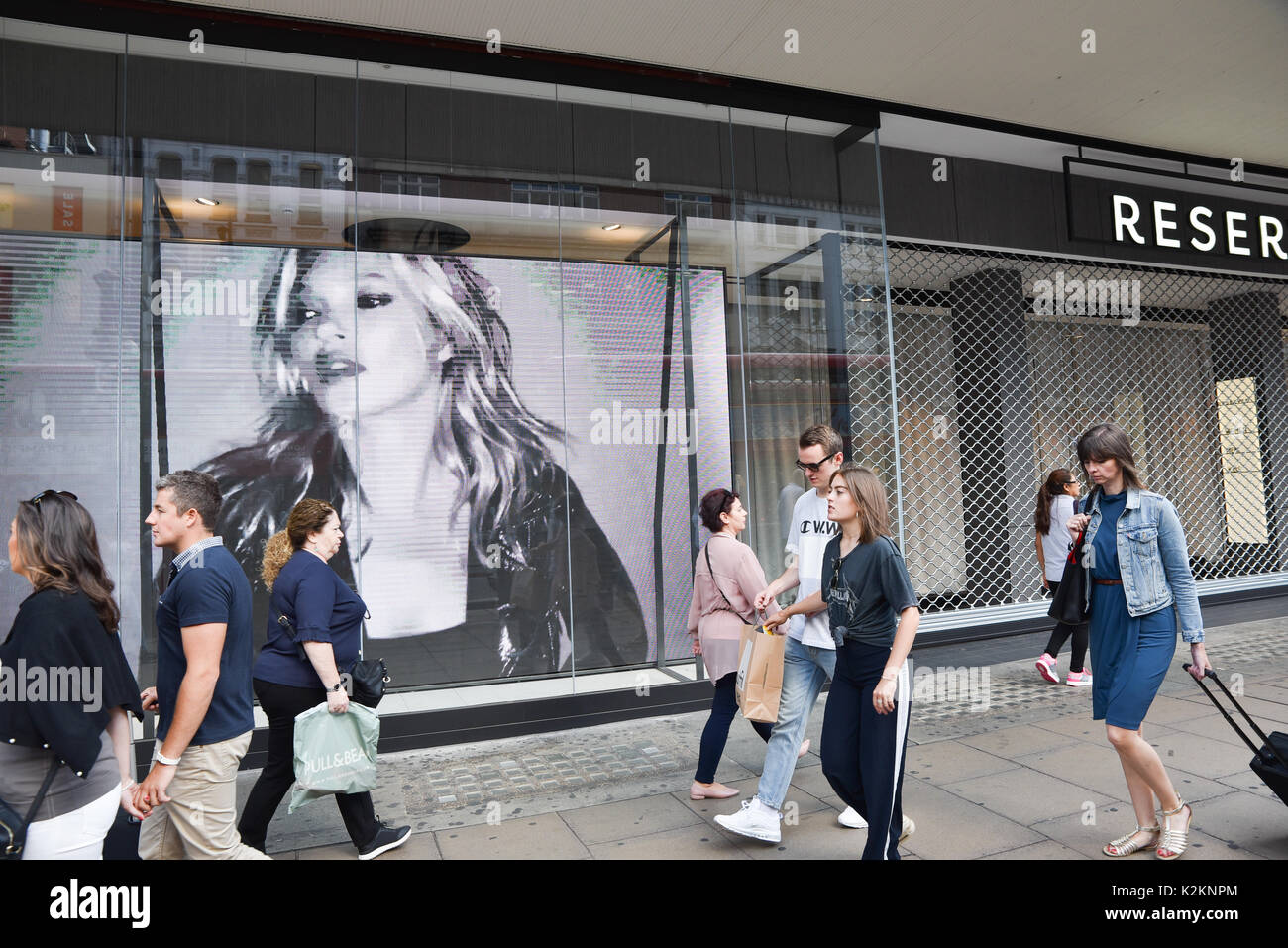 Reserved fashion oxford street hi-res stock photography and images - Alamy