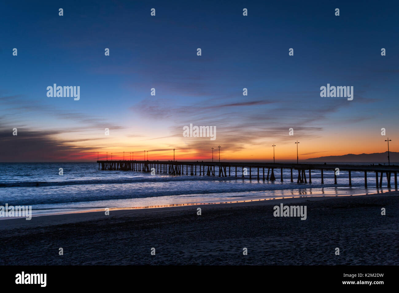 venice beach pier at sunset Stock Photo - Alamy