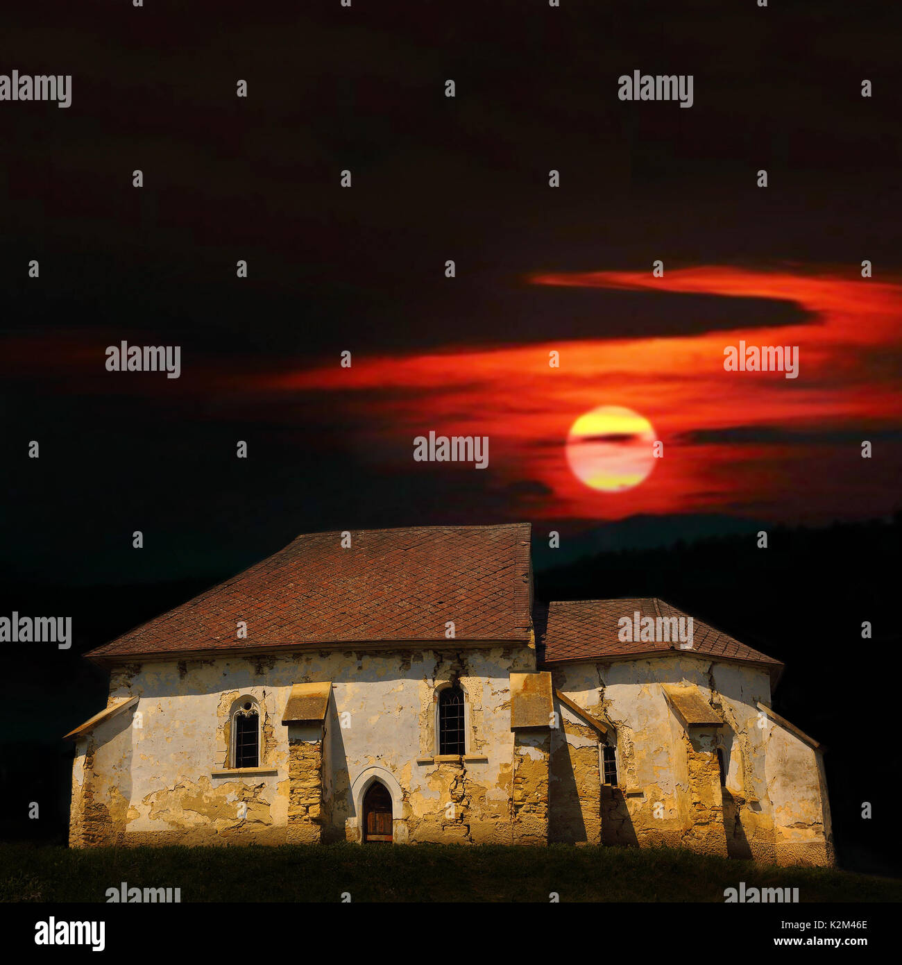 Creepy old church hi-res stock photography and images - Alamy