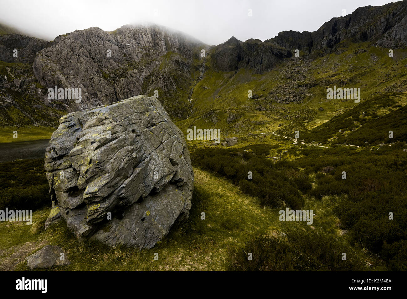 Cwm idwal rock hi-res stock photography and images - Alamy