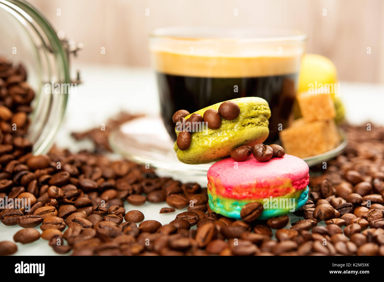 Macaron coffee hi-res stock photography and images - Alamy