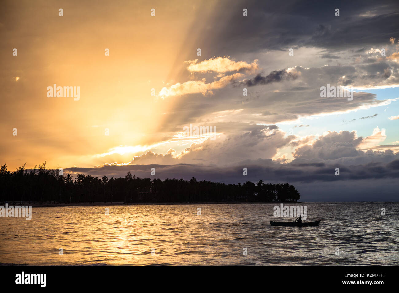 Tropical sunset in caribbean hi-res stock photography and images - Alamy