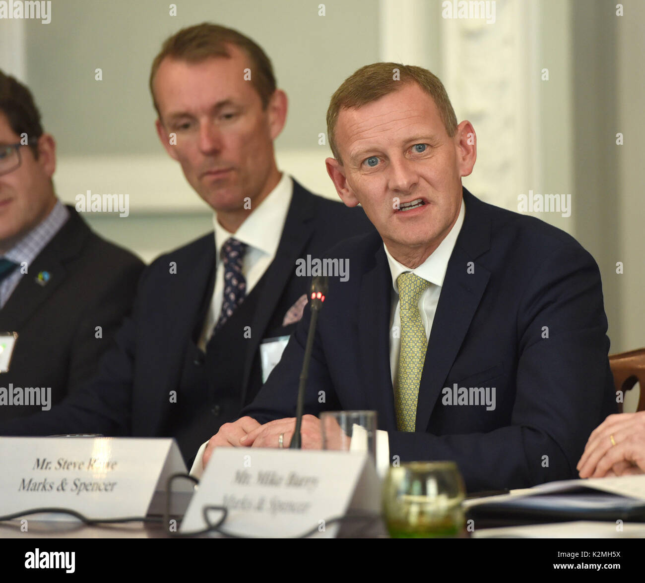 Steve rowe ceo marks spencer hi-res stock photography and images - Alamy