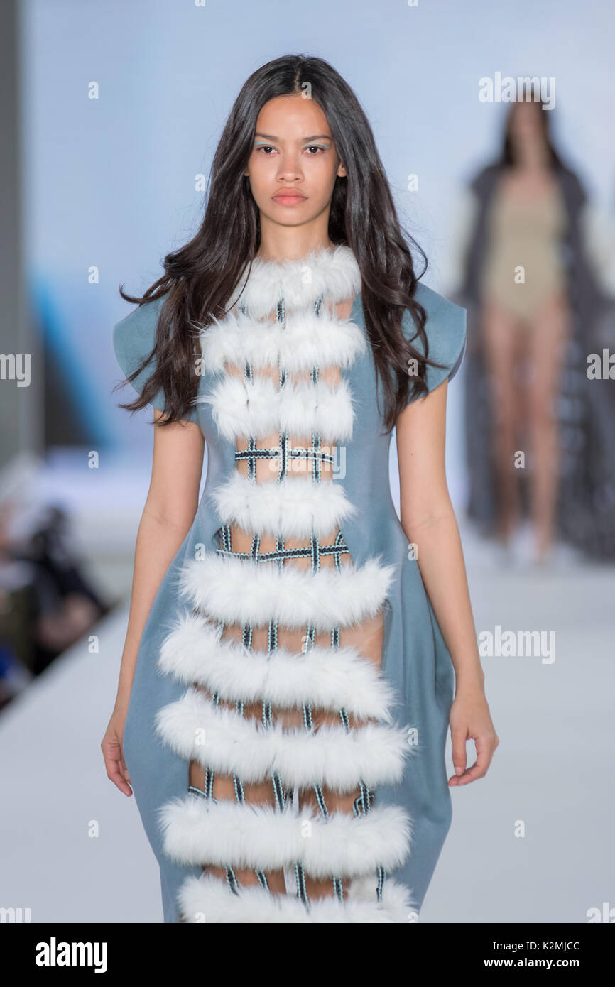 Girls models hi-res stock photography and images - Alamy