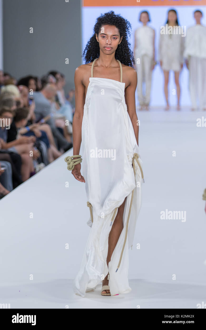 Designers models hi-res stock photography and images - Alamy