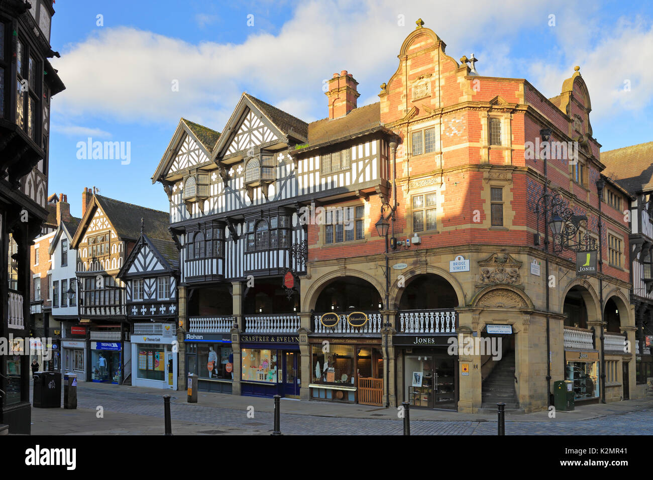 Chester cheshire watergate street hi-res stock photography and images ...