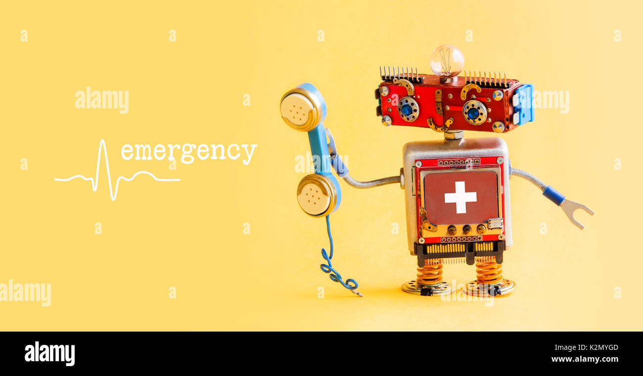 Hospital medication robot hi-res stock photography and images - Alamy