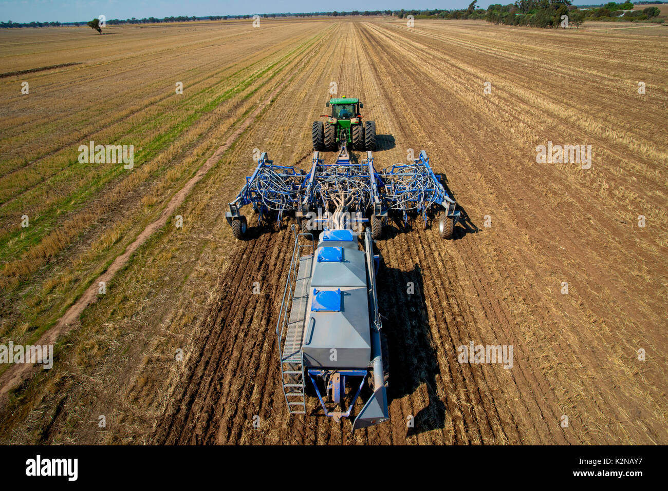 Australian wheat harvest hi-res stock photography and images - Alamy