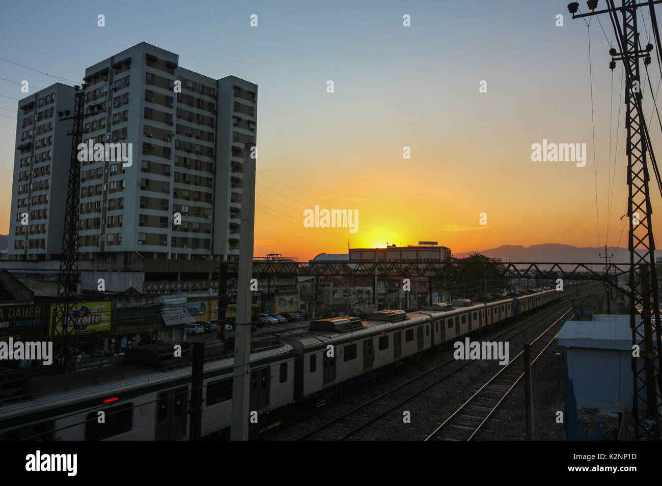 Urban trains hi-res stock photography and images - Alamy