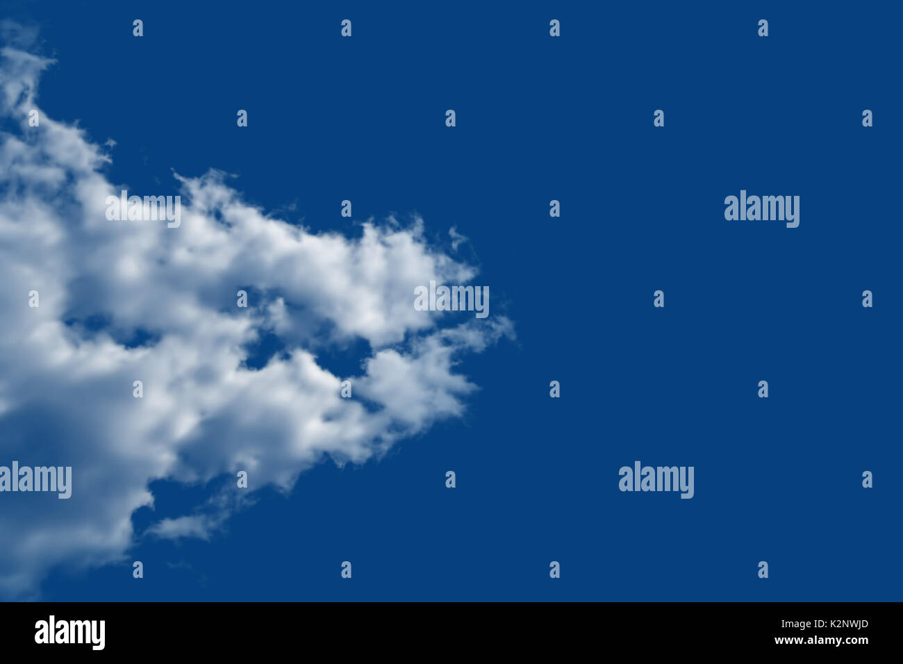 Deep bright blue sky hi-res stock photography and images - Alamy