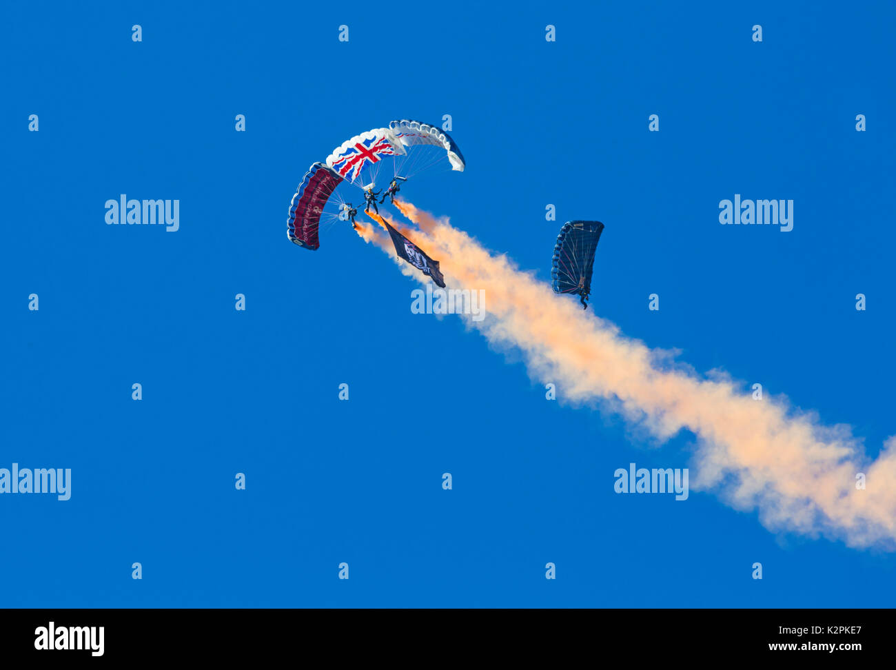 British Army Parachute Regiment Freefall Team High Resolution Stock ...