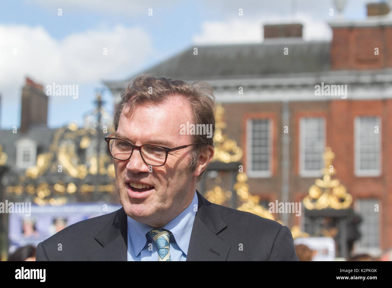 Andrew morton journalist hi-res stock photography and images - Alamy