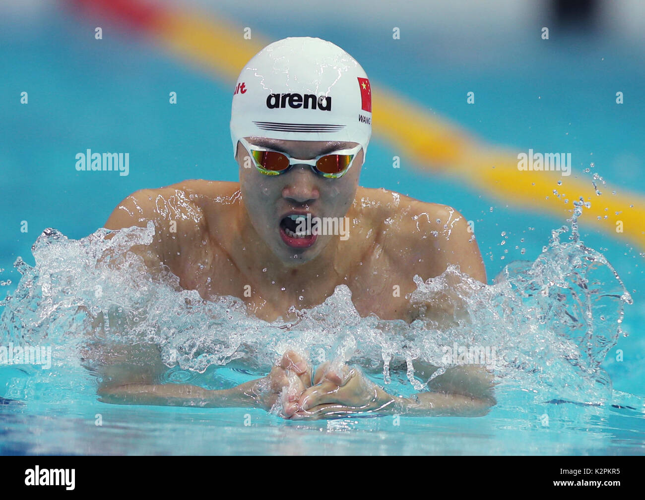 Tianjin. 31st Aug, 2017. Wang Shun of Zhejiang competes during the men ...