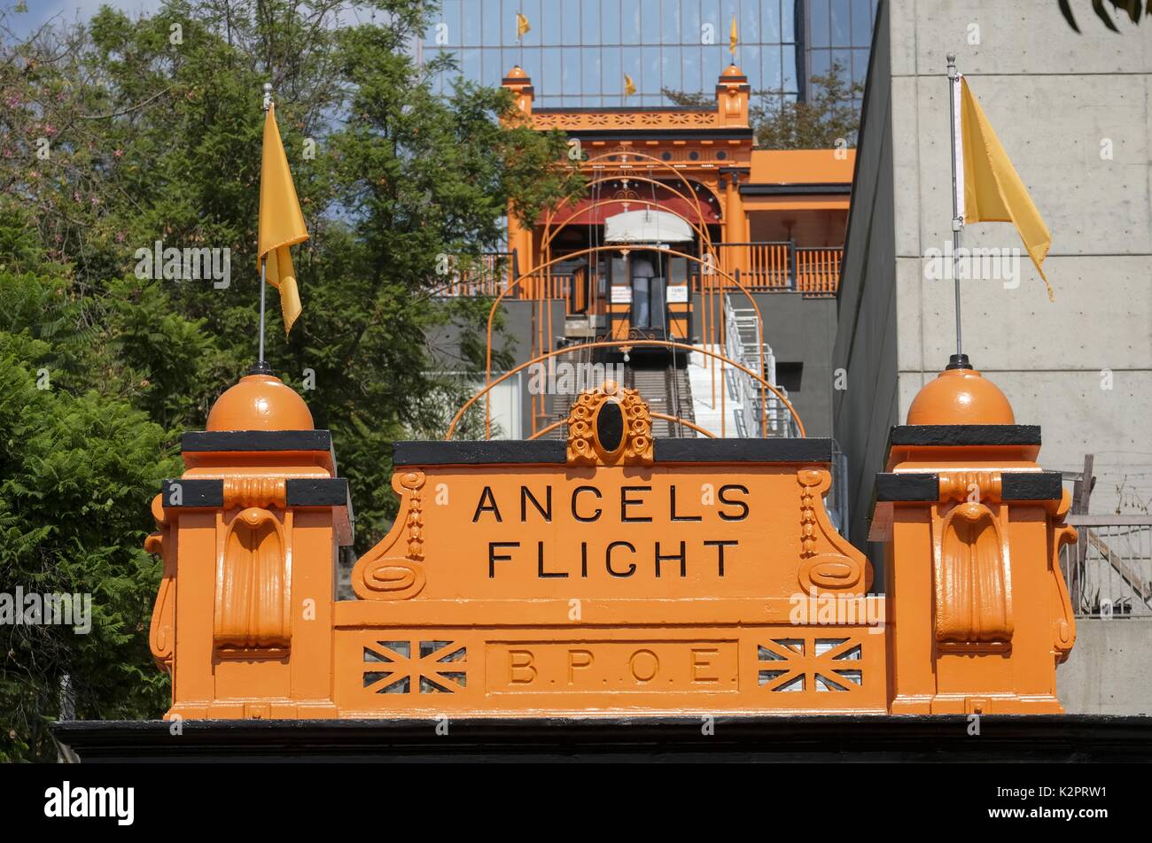 Los Angeles, California, USA. 31st Aug, 2017. The Angels Flight starts ...