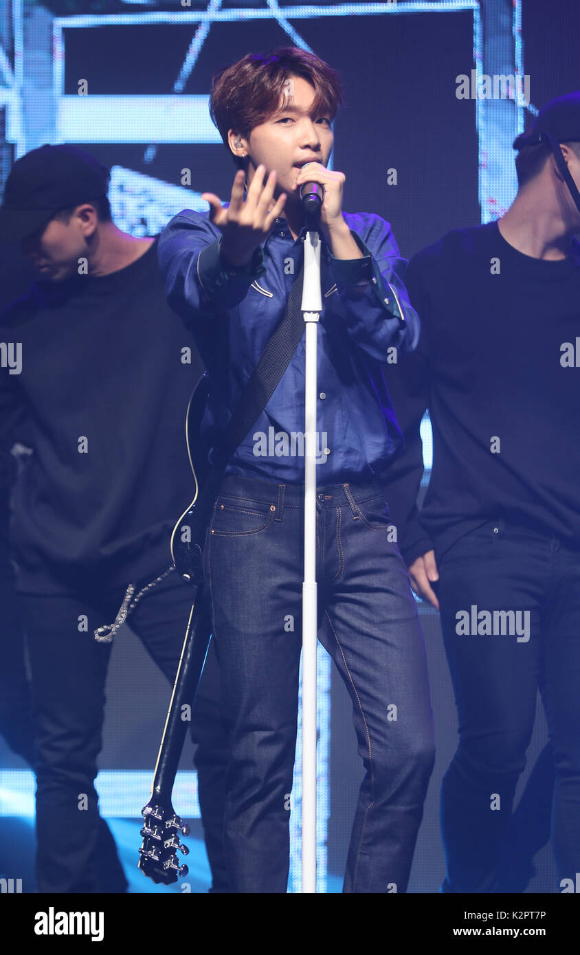 S. Korean singer Jung Sae-woon South Korean singer Jung Sae-woon ...