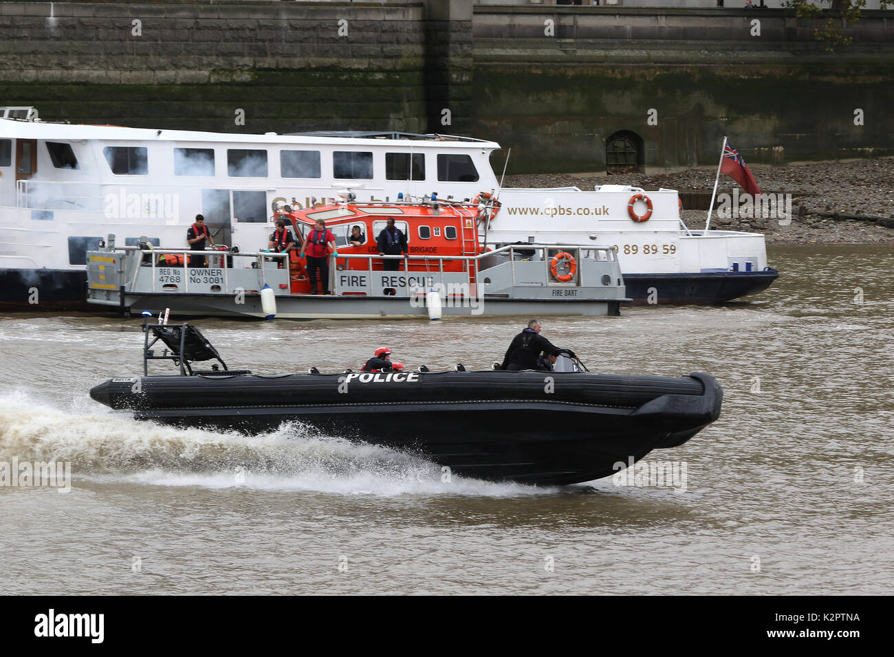 London metropolitan fire brigade hi-res stock photography and images ...
