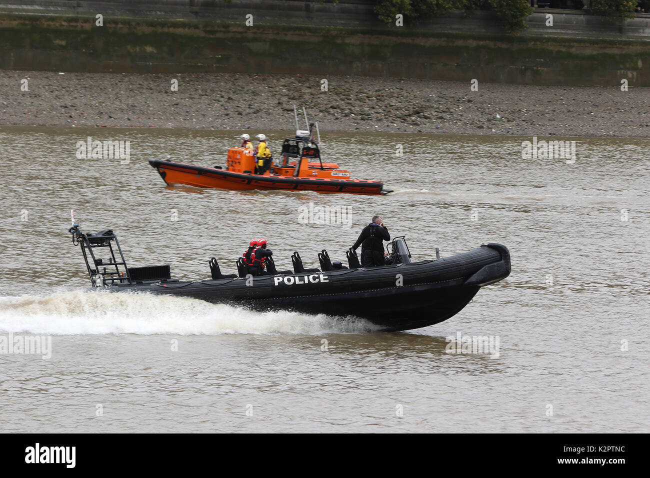 E class lifeboat hi-res stock photography and images - Alamy