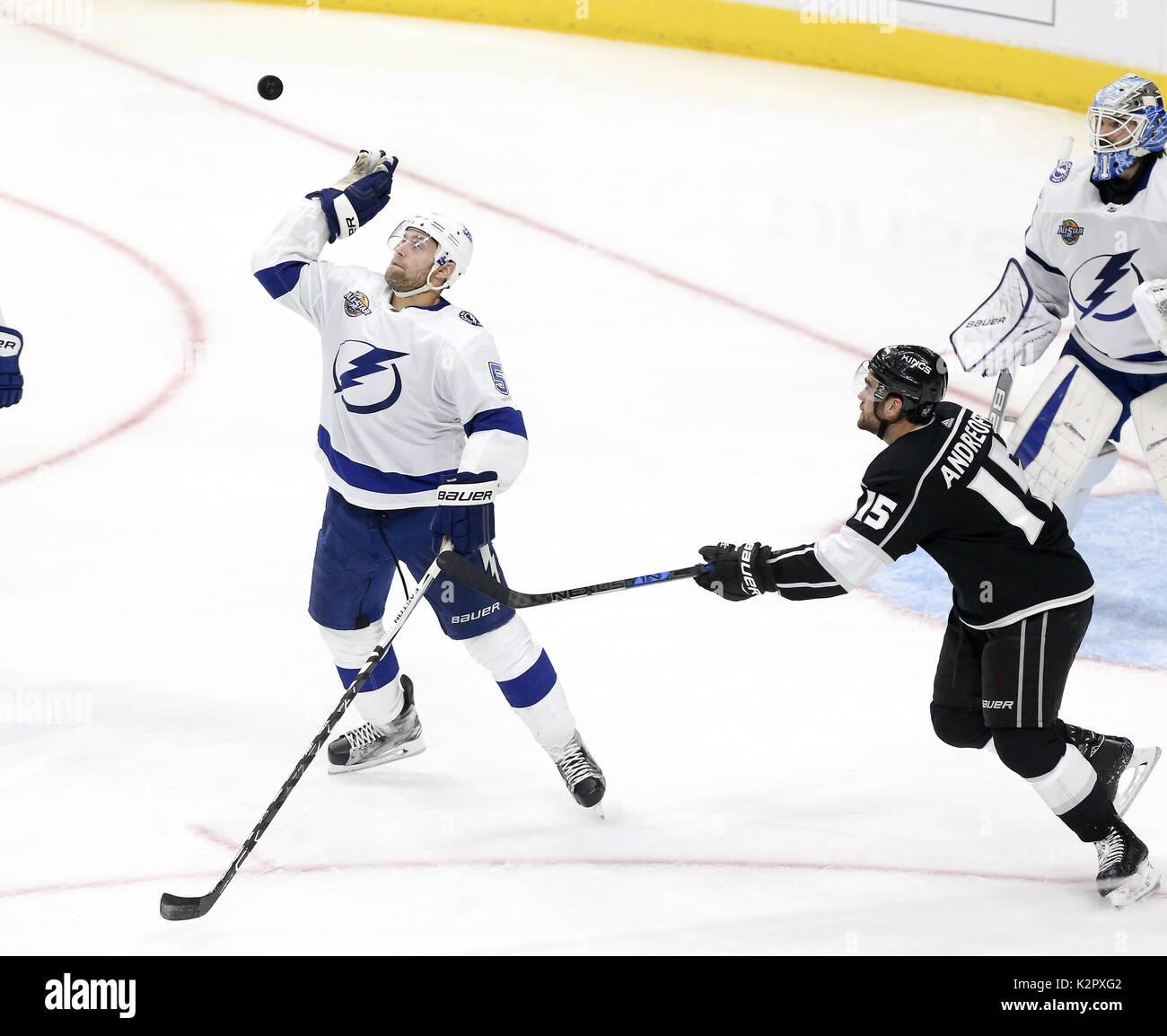 Los Angeles, California, USA. 9th Nov, 2017. Tampa Bay Lightning ...