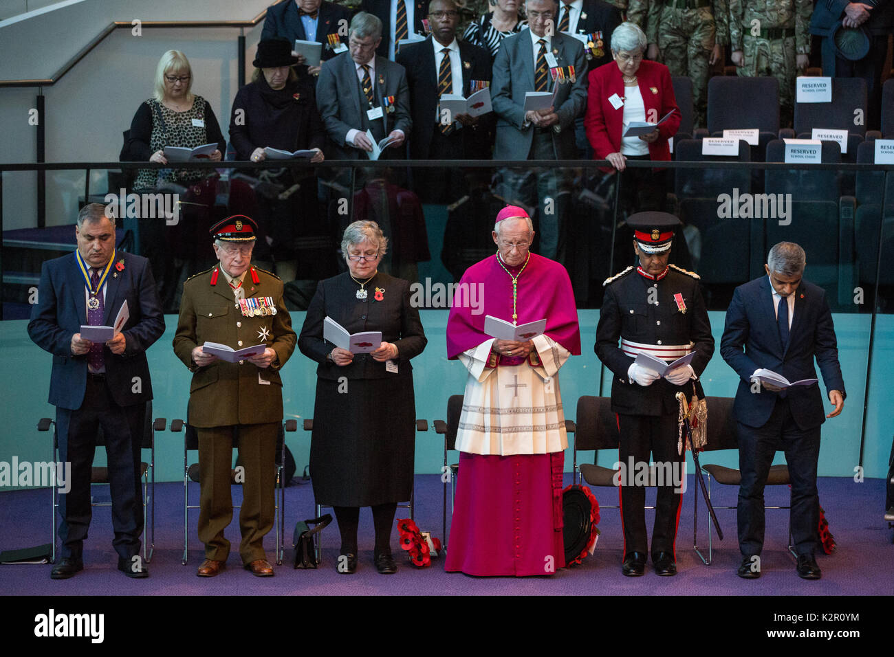 London, UK. 10th Nov, 2017. The Annual Service of Remembrance at City ...