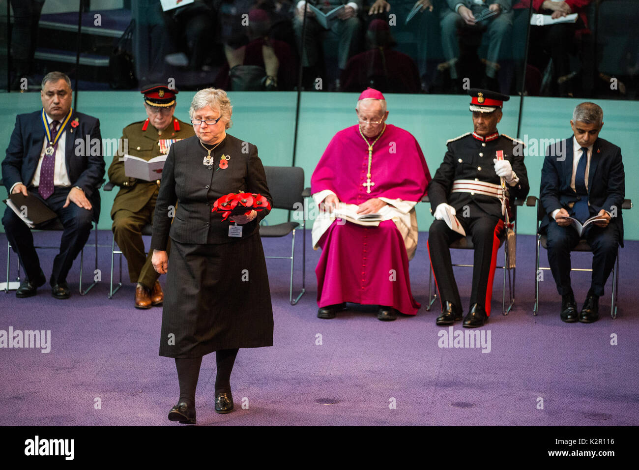 London, UK. 10th Nov, 2017. The Annual Service of Remembrance at City ...