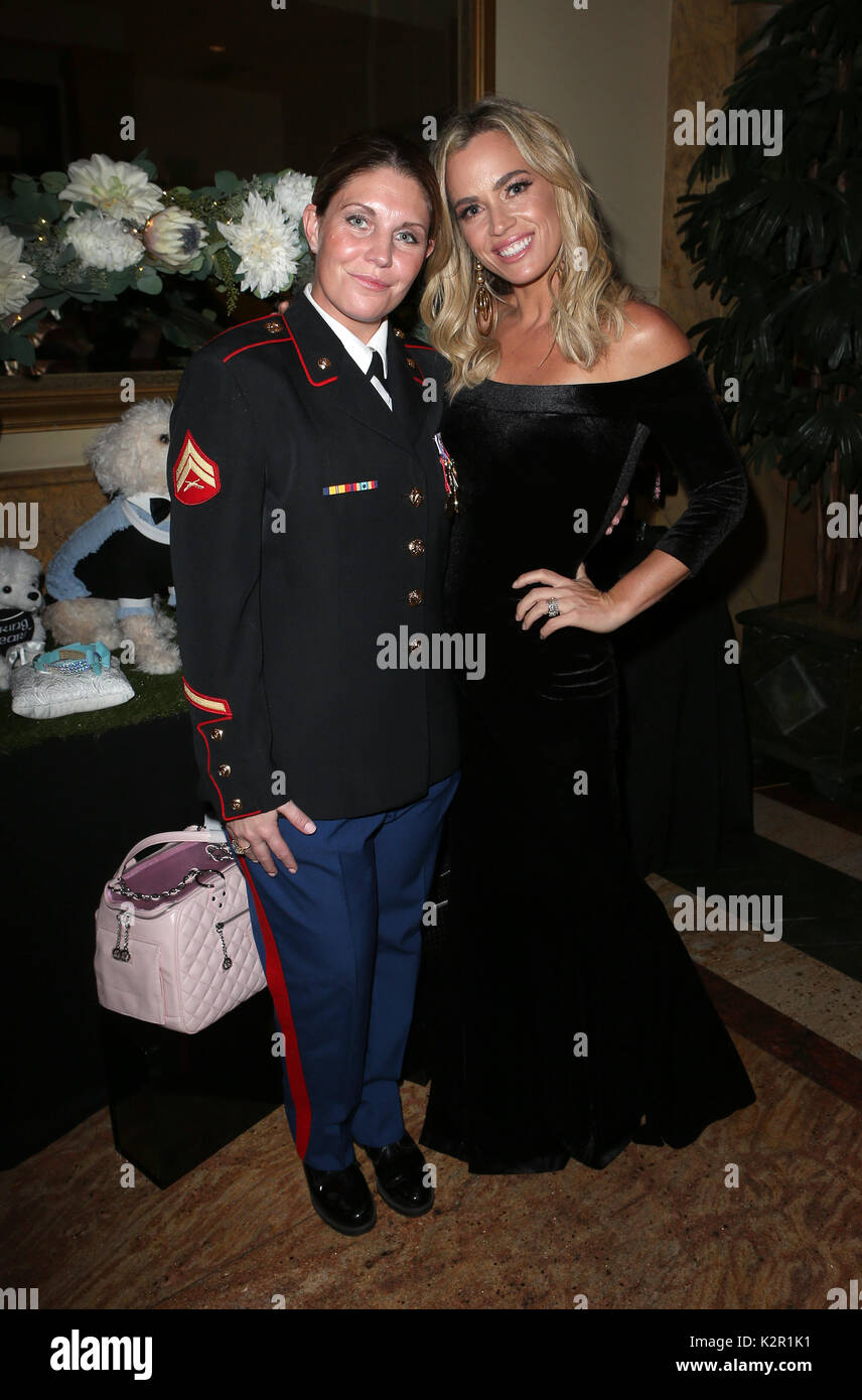Los Angeles, Ca, USA. 9th Nov, 2017. Megan Leavey, Teddi Jo Mellencamp ...