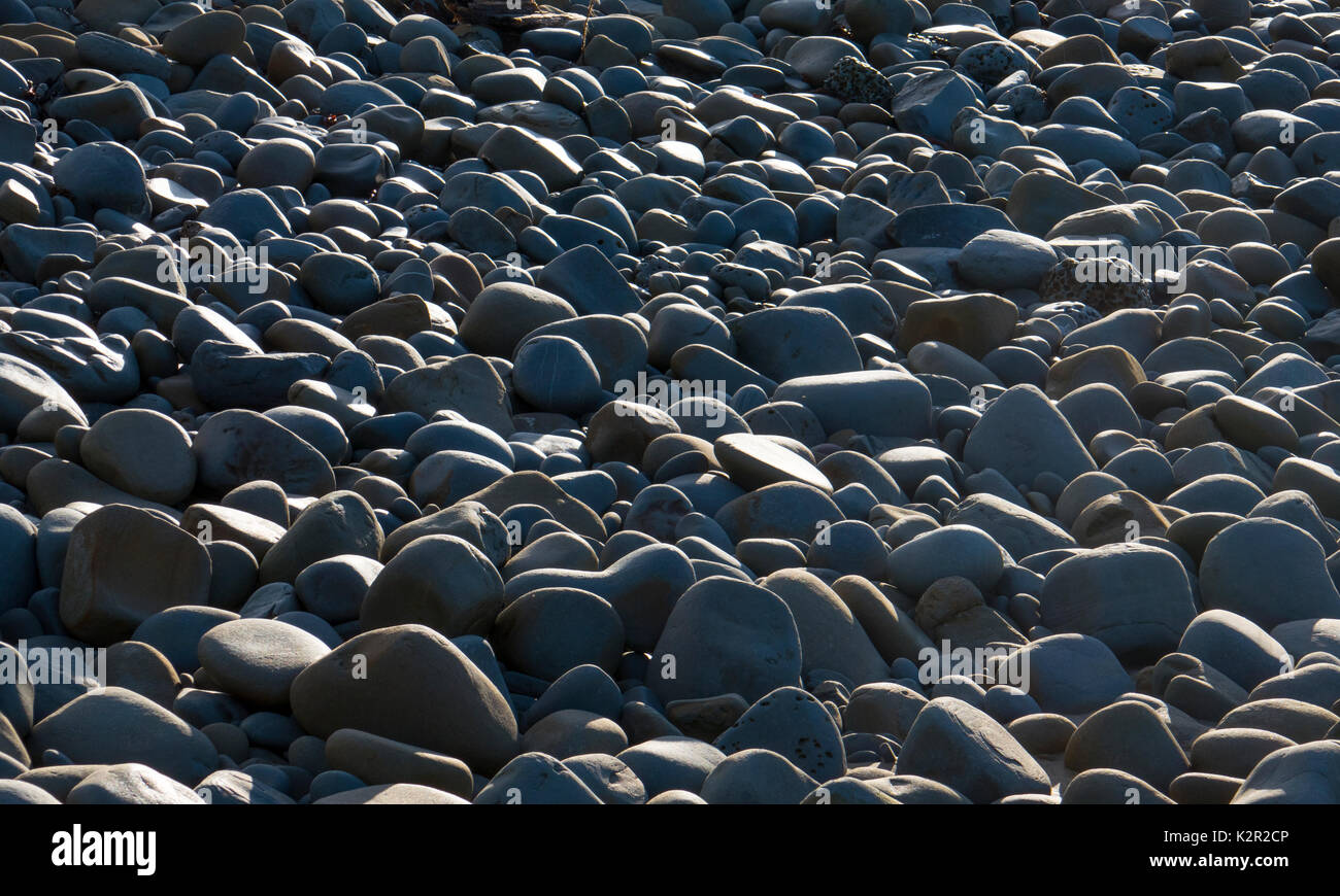 Backlit group of rocks Stock Photo - Alamy