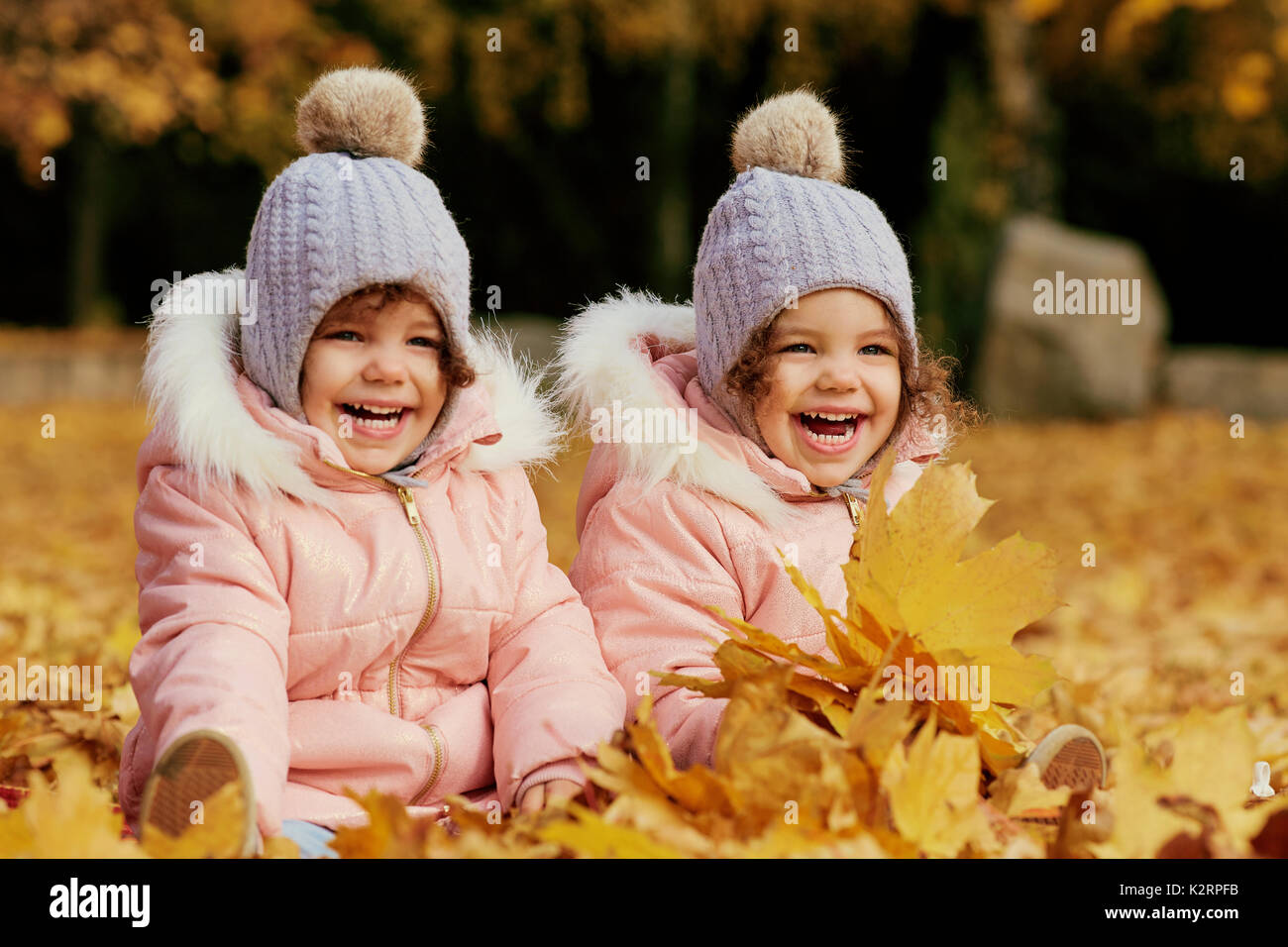 Two happy children hi-res stock photography and images - Alamy