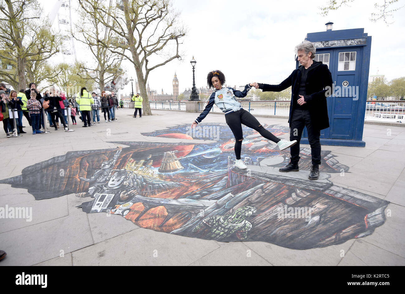 Photo Must Be Credited ©Alpha Press 079965 12/04/2017 Peter Capaldi and ...